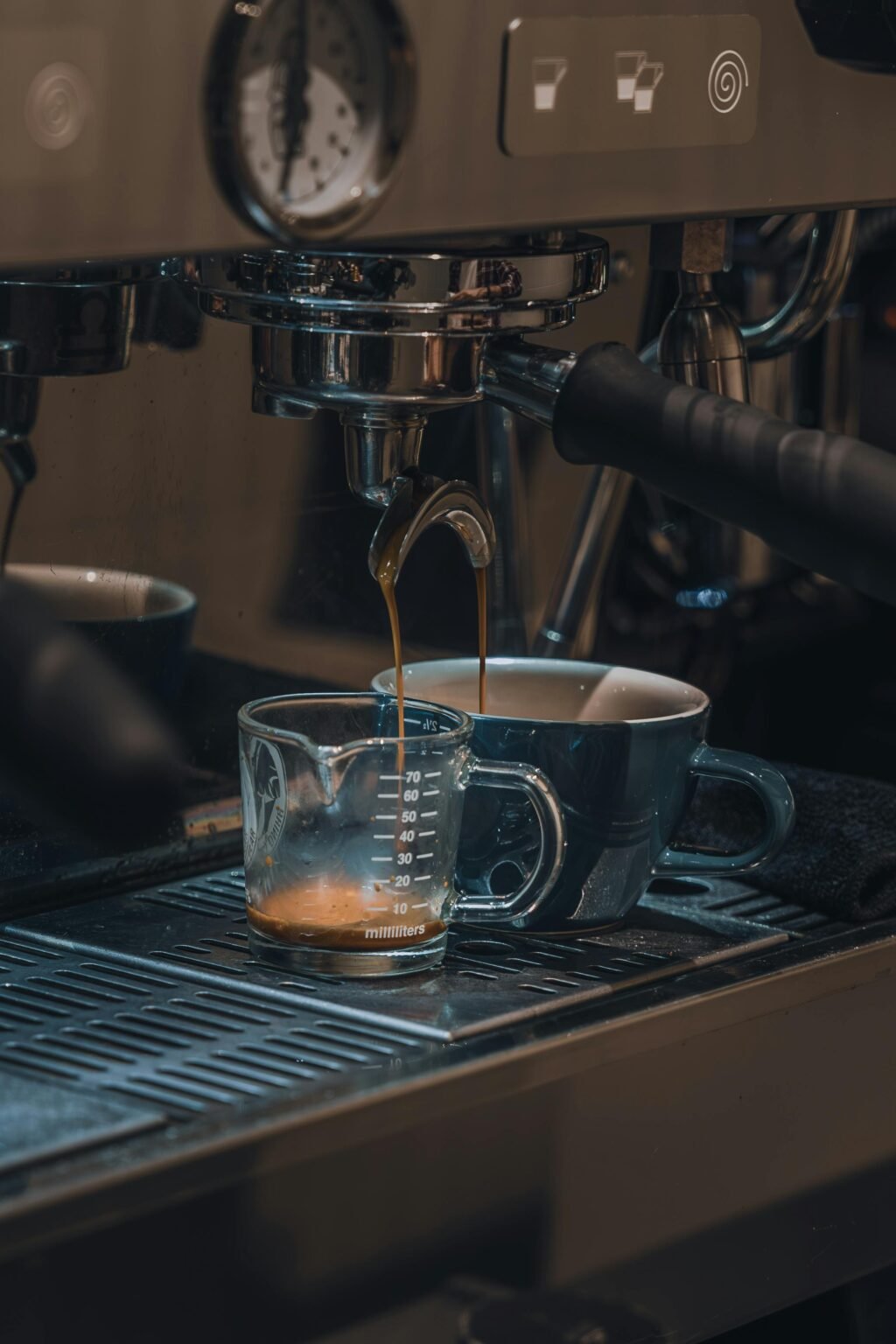 Dialing in Espresso: A Step-by-Step Guide - The Coffee Collect.